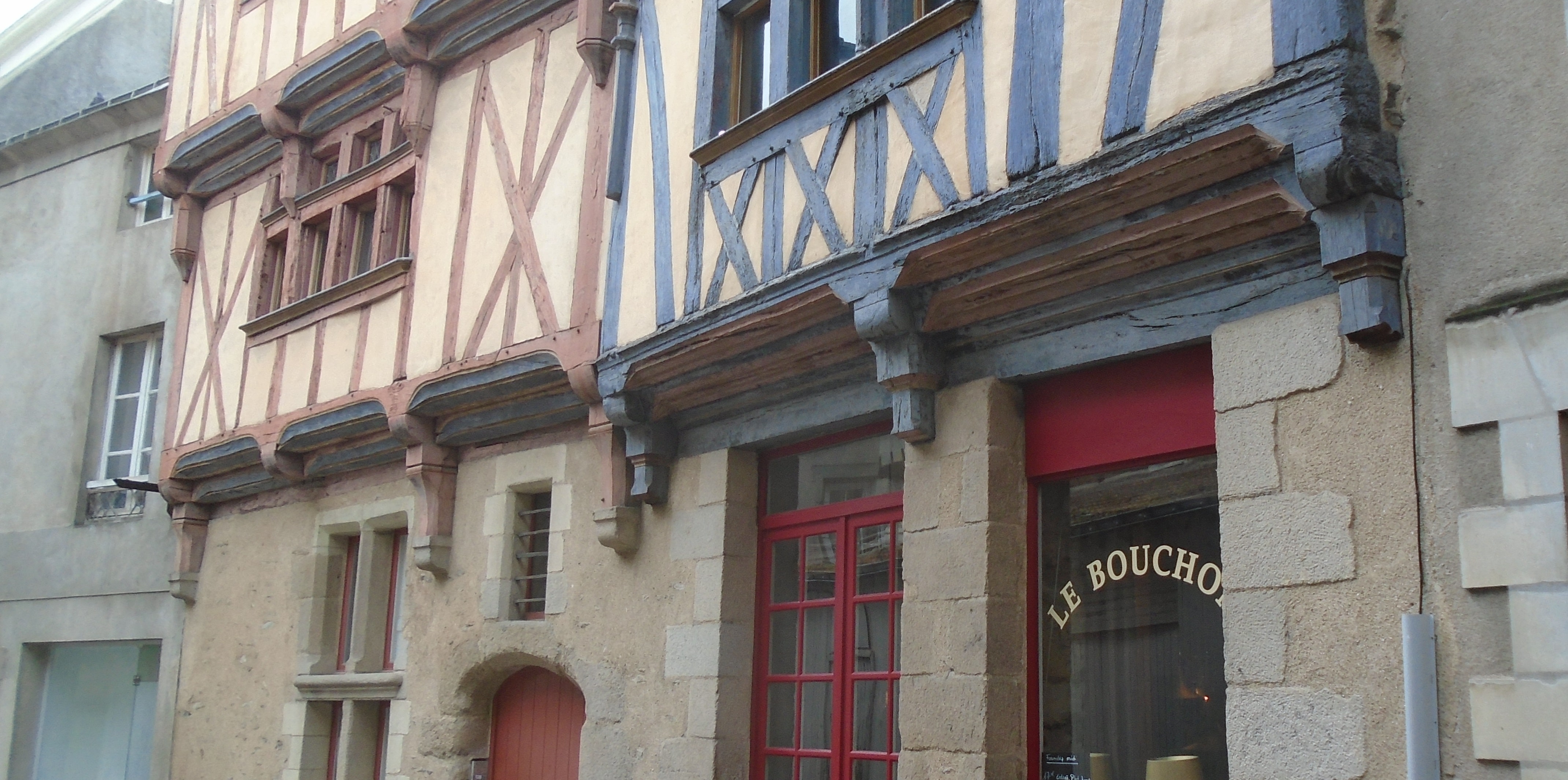 Le Bouchon à Nantes : une cuisine originale derrière une façade du XVe s.