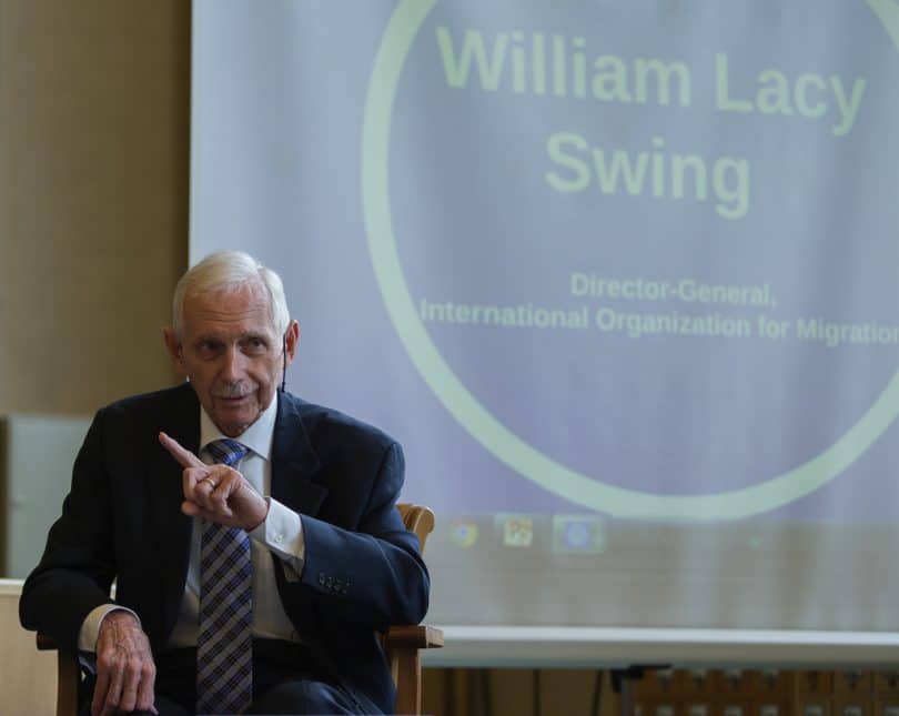 William Lacy Swing (ONU) explique pourquoi il veut imposer l ...