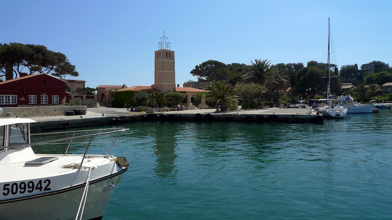 Bendor, Embiez. Les îles Paul Ricard recrutent 300 personnes pour la ...