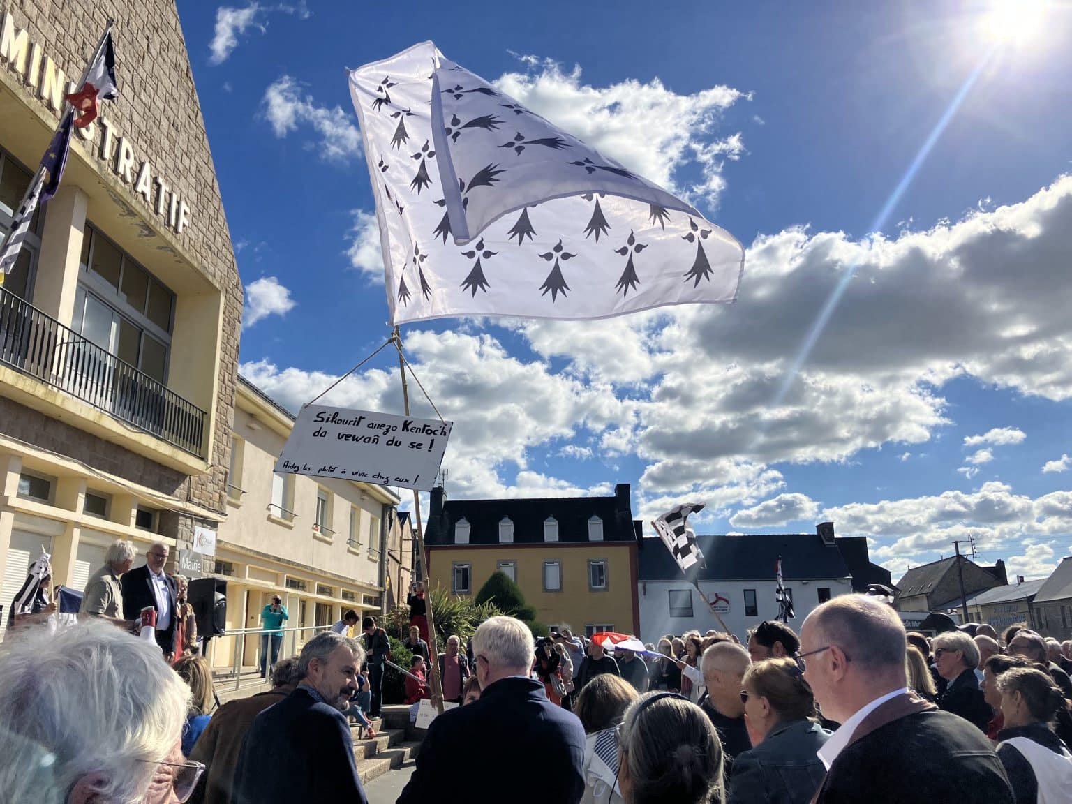 Projet Horizon à Callac. 100 personnalités lancent un Appel national ...