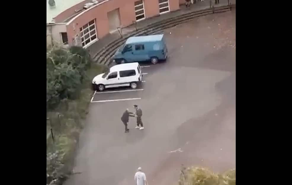 Attaque Au Couteau Dans Un Lycée à Arras Un Enseignant Tué Deux